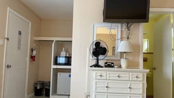 Quarto Duplo Standard | 2 quartos, Wi-fi grátis, roupa de cama fornecida