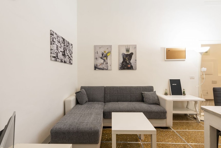 Marimat Large Apartment With 3 Bedrooms And 2 Bathrooms By Mmega - Florenz