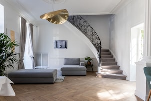 Pequeno-almoço continental diário (22 EUR por pessoa)