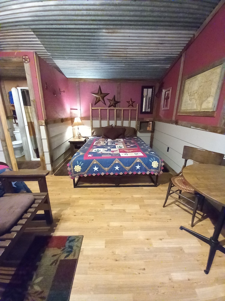 Old West Suite Themed 1890s Cattle & Land Office In A Frontier Town - Texas