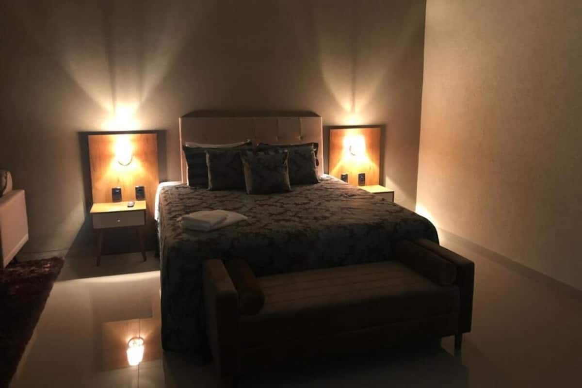 Quarto Duplo Clássico para 1 Pessoa, 1 cama de casal, casa de banho anexa | Wi-fi grátis