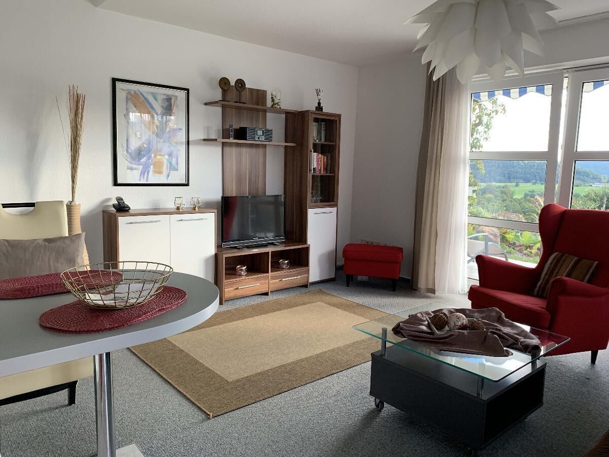 Helles Appartement (68 Qm) Für Bis Zu 4 Personen Mit Terrasse Und Aussicht üBer Das Saaletal - Bad Bocklet