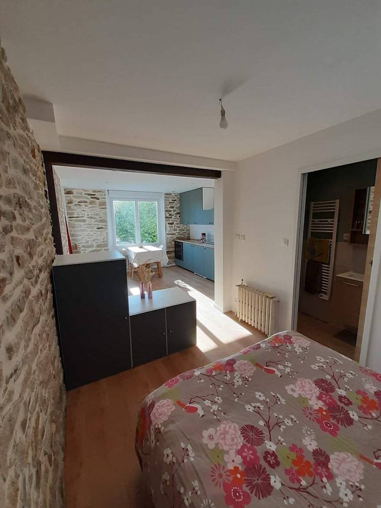Superb Studio, Brand New - Plouguerneau