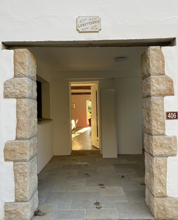Charming Appartment In Stone Farmhouse In The French Countryside. - Baskenland