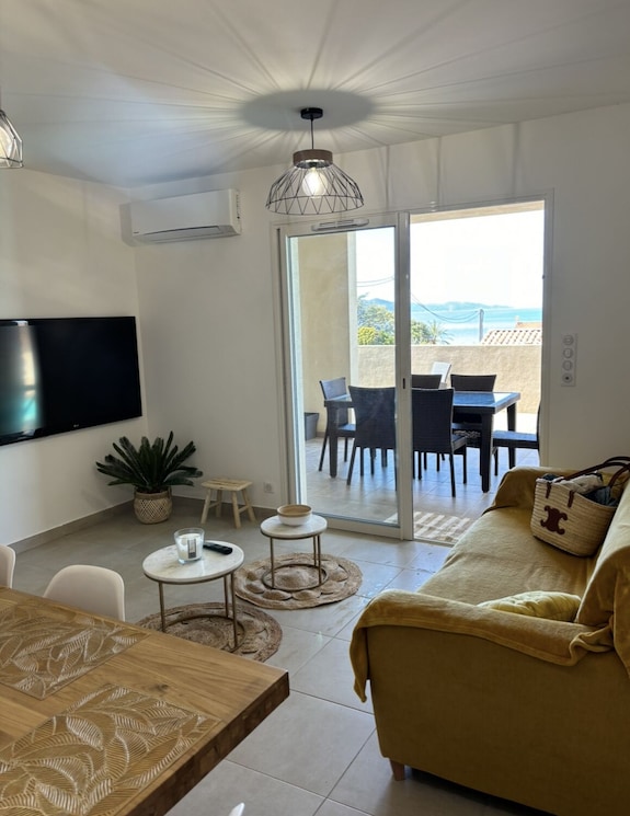 Appartement Charmant Piscine Privée Bord De Mer - Plage Farinole