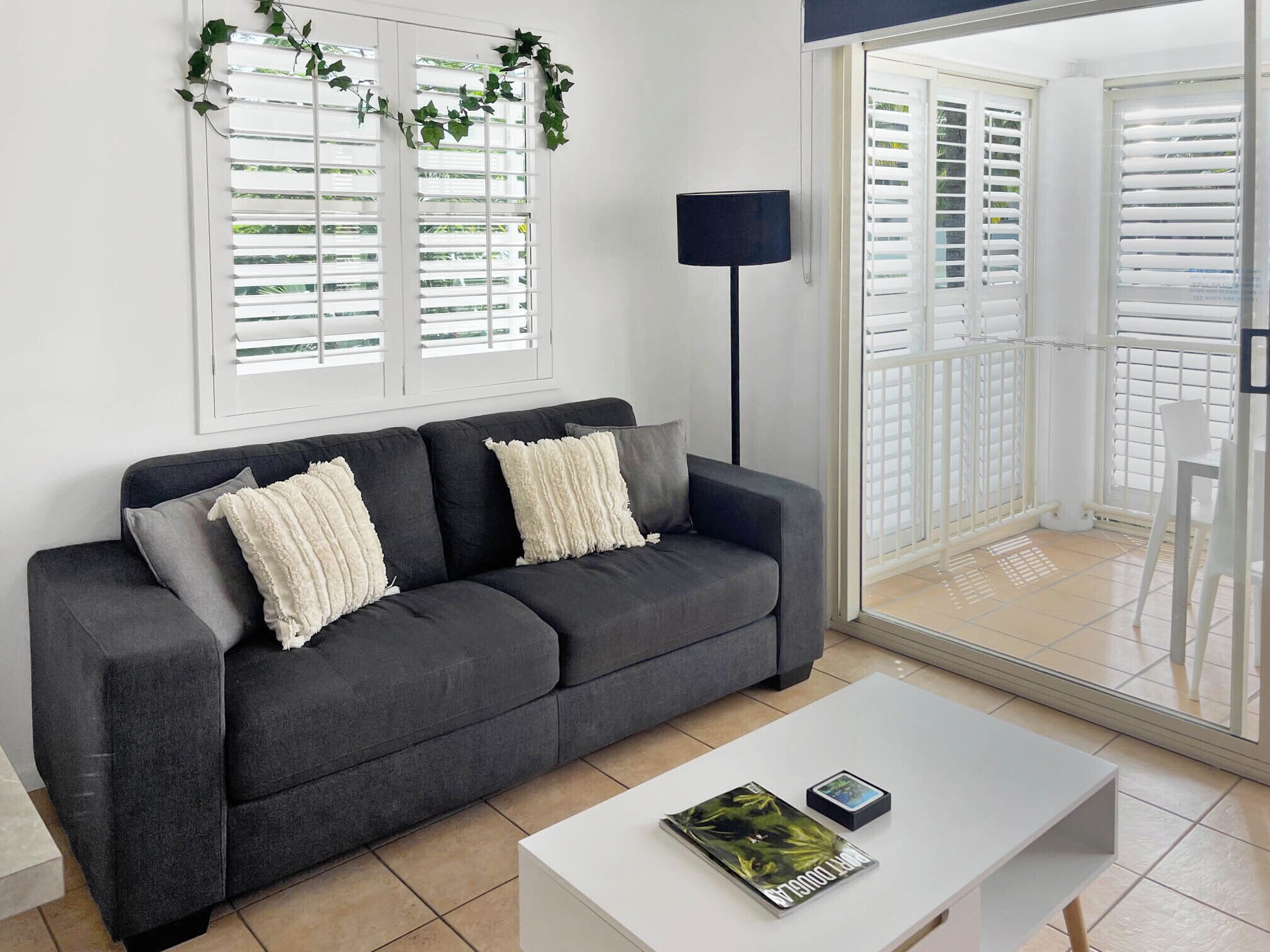 Top Spot On Macrossan, Port Douglas 100m To Beach - Port Douglas