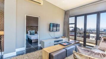 Apartamento, 2 quartos, para fumantes, terraço | Sala de estar