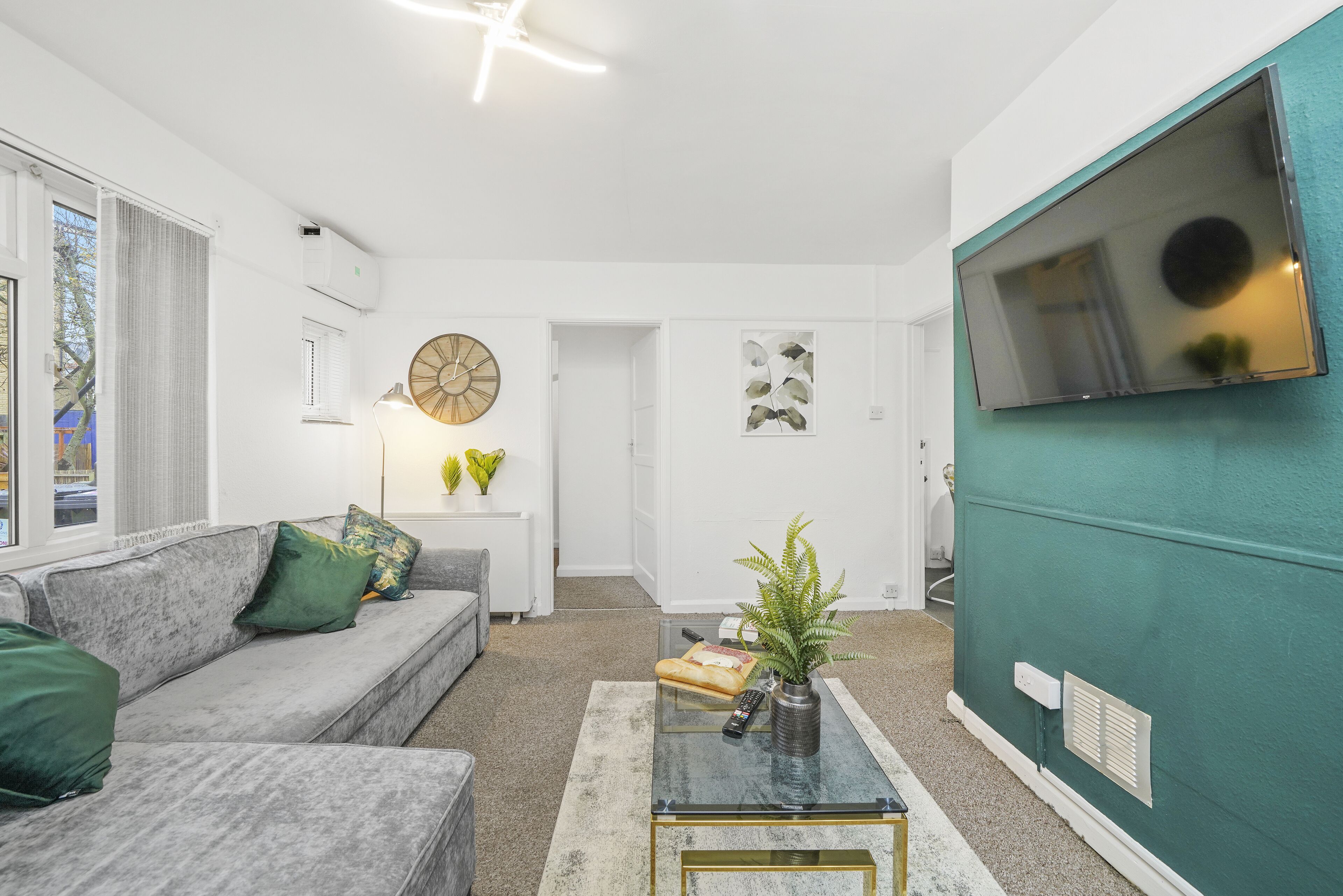 Newly Launched Classy 2-bed Property Chelmsford - Chelmsford