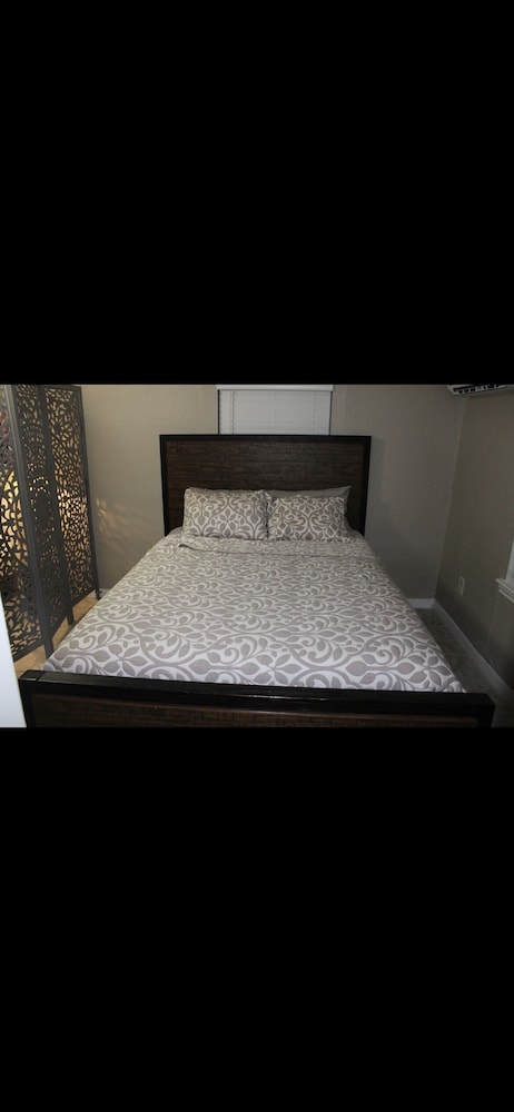 Downtown & Southtown Leisure District, Trendy Cafe's, Restaurants, Bar's - Lone Star - San Antonio