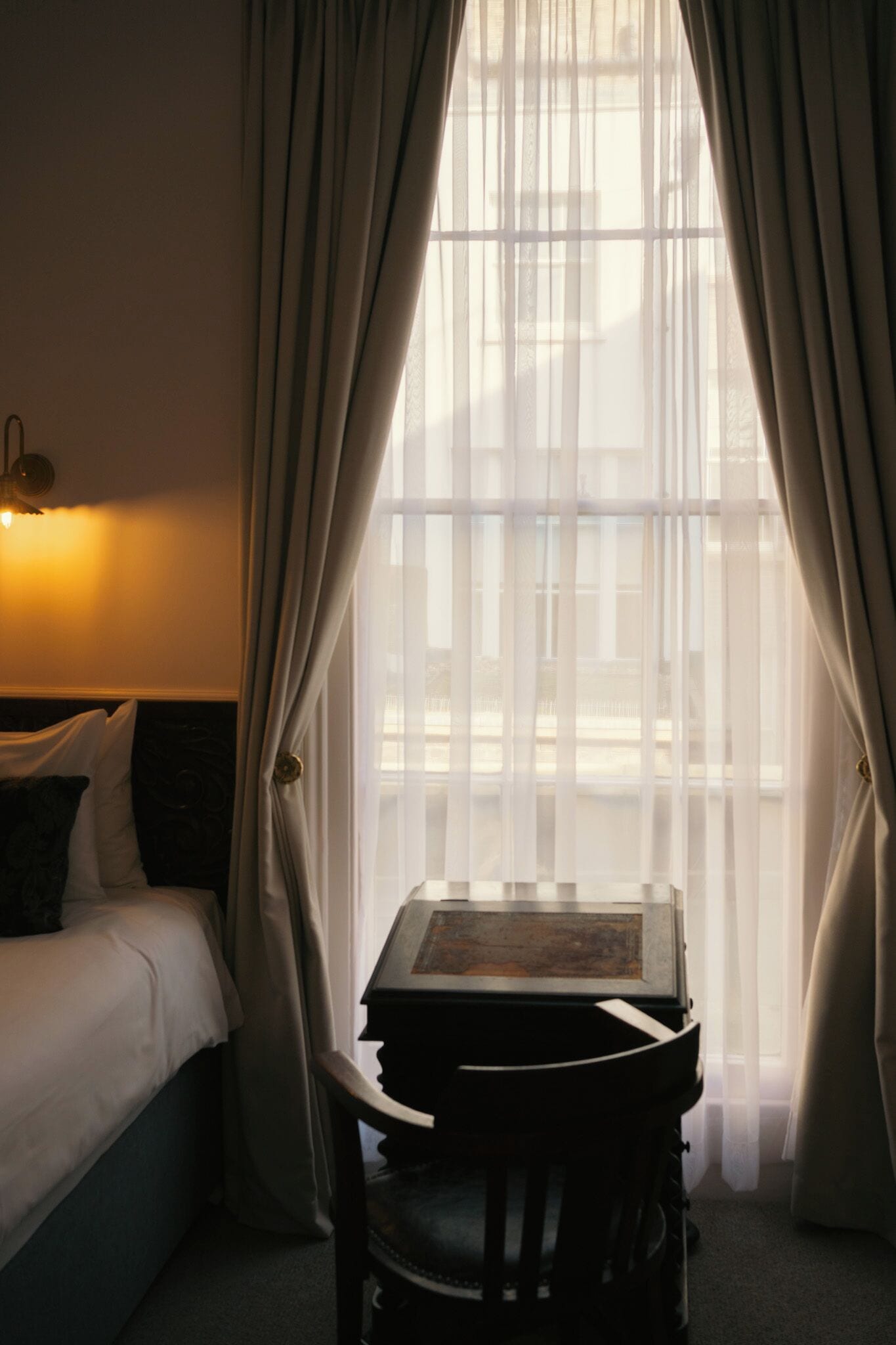 Quarto solteiro, suíte | Cofres nos quartos, escrivaninha, ferros/tábuas de passar roupa