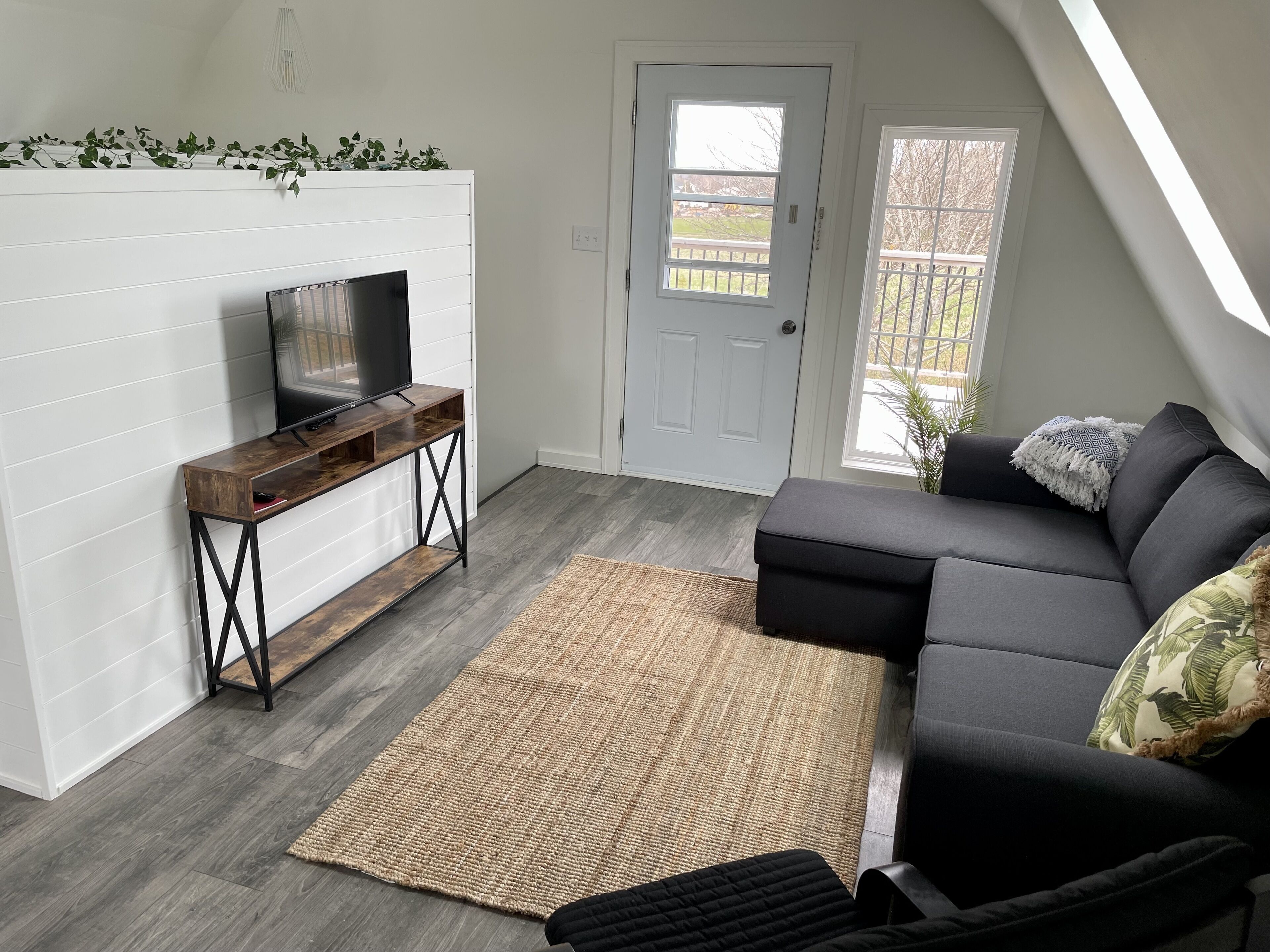 Homestead 1810 - Newly Renovated Barn Loft Apartment Minutes From Charlottetown - Prince Edward Island