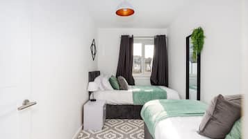 Apartamento luxo | 3 quartos, ferros/tábuas de passar roupa, Wi-Fi de cortesia