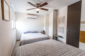 3 quartos, com mobília individualizada, Wi-fi grátis