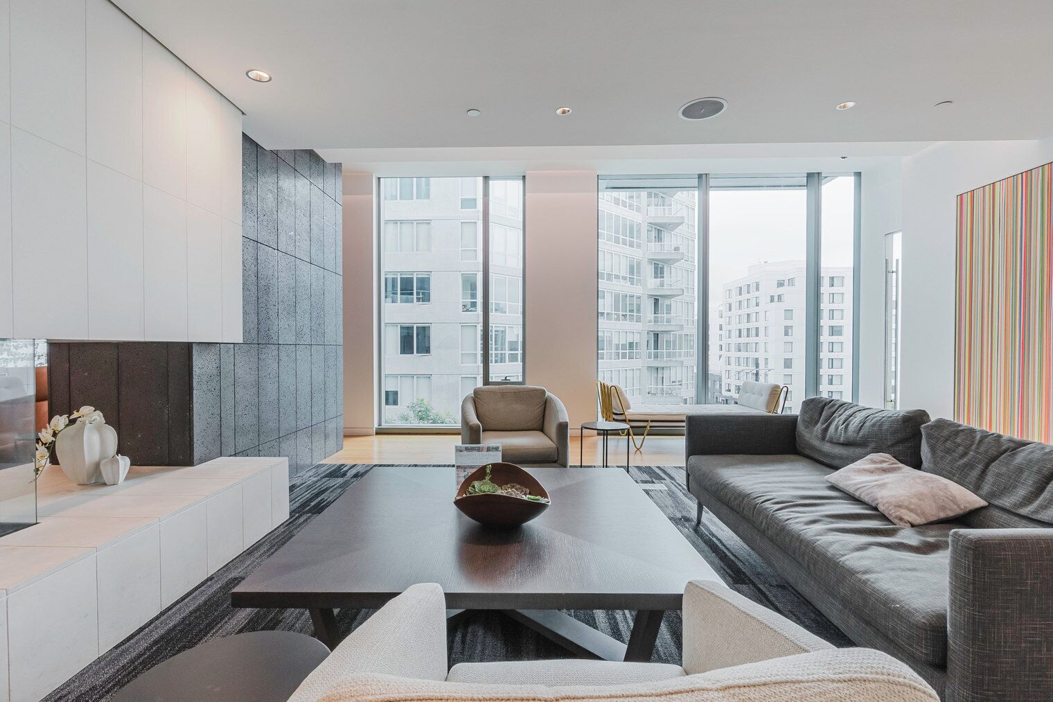 Upscale Rincon Hill 1br W/ Pool & Theater, Close To Shops, By Blueground - San Francisco, CA