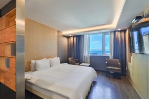 Deluxe Ocean | Quartos à prova de som, Wi-Fi de cortesia, roupa de cama