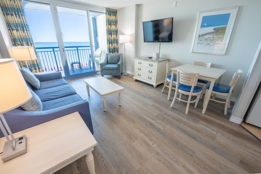 New Floor Private Balcony Oceanfront Decor W/pools - South Carolina