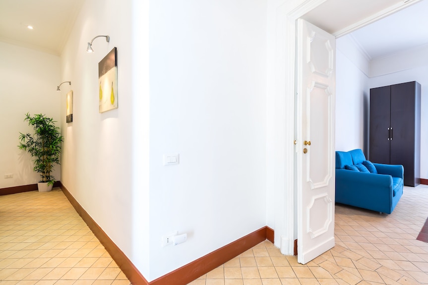 Lopez 20 - A Big Family Apartment - Napoli