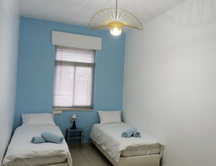 Apartment In The Heart Of Jlm With Xl Terrace 2 Steps From The Train-bus-tram Central Station. - Jerusalem