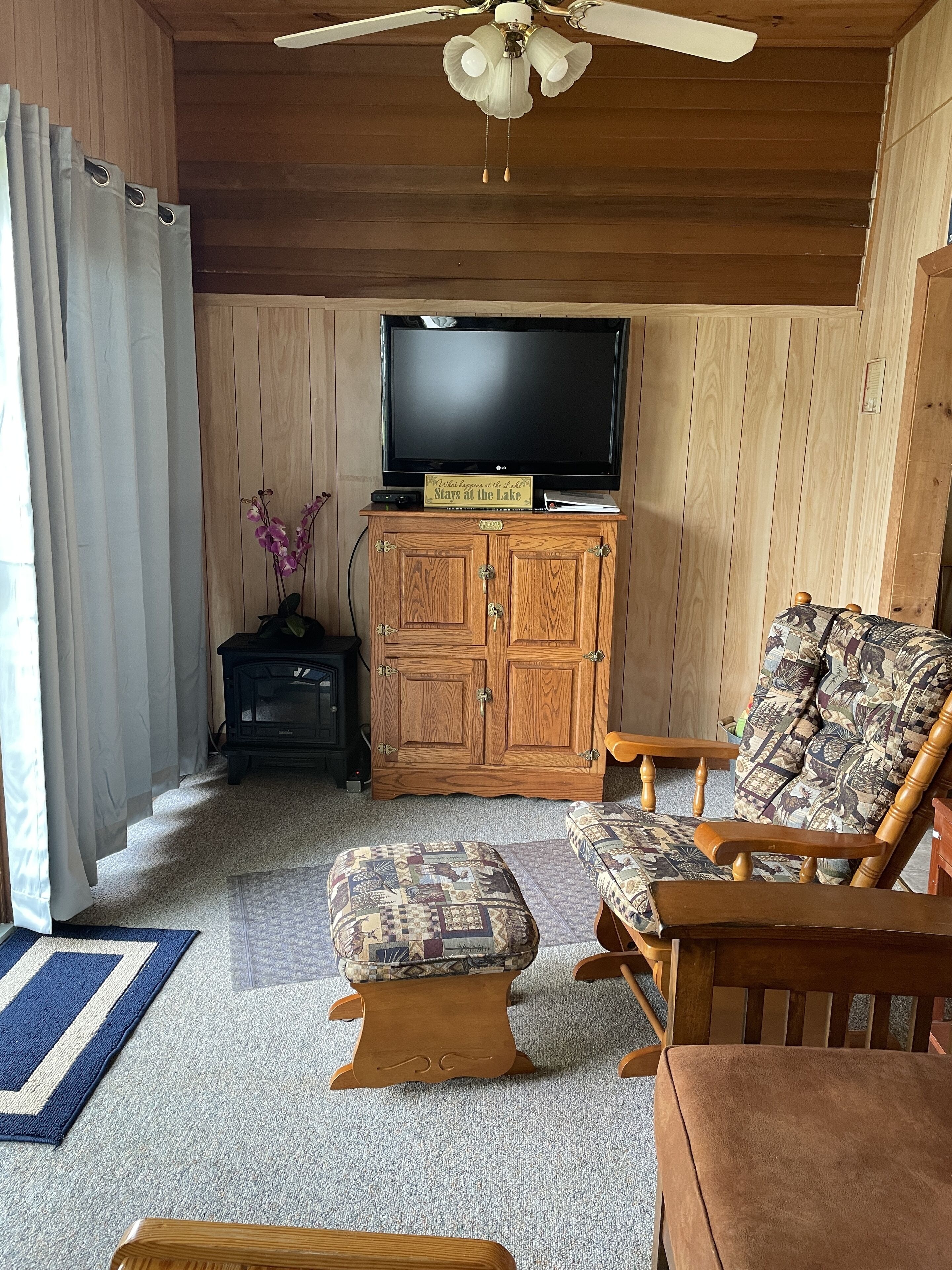 Lakefront Winnisquam Cottage With Dock & Boat Ramp - Laconia, NH