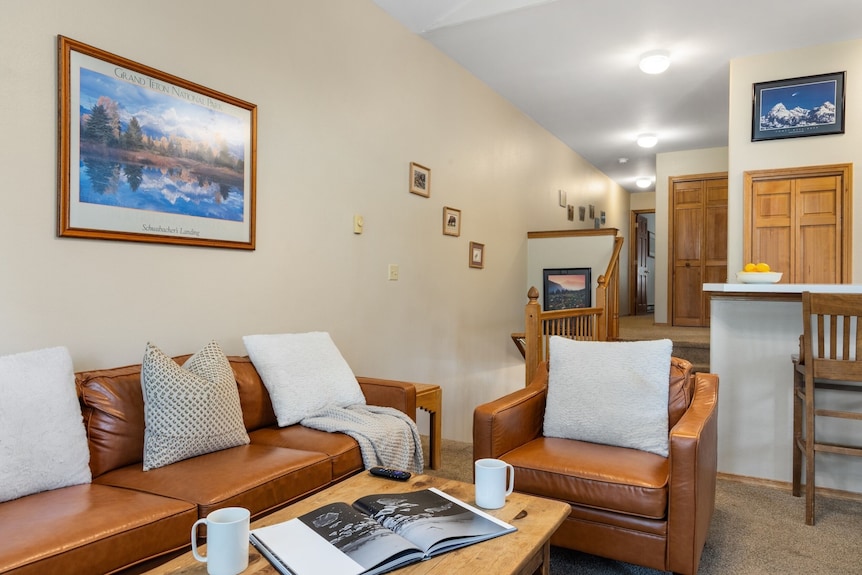 Outpost: Grand Vista 423 - Snow King Location! - Jackson, WY
