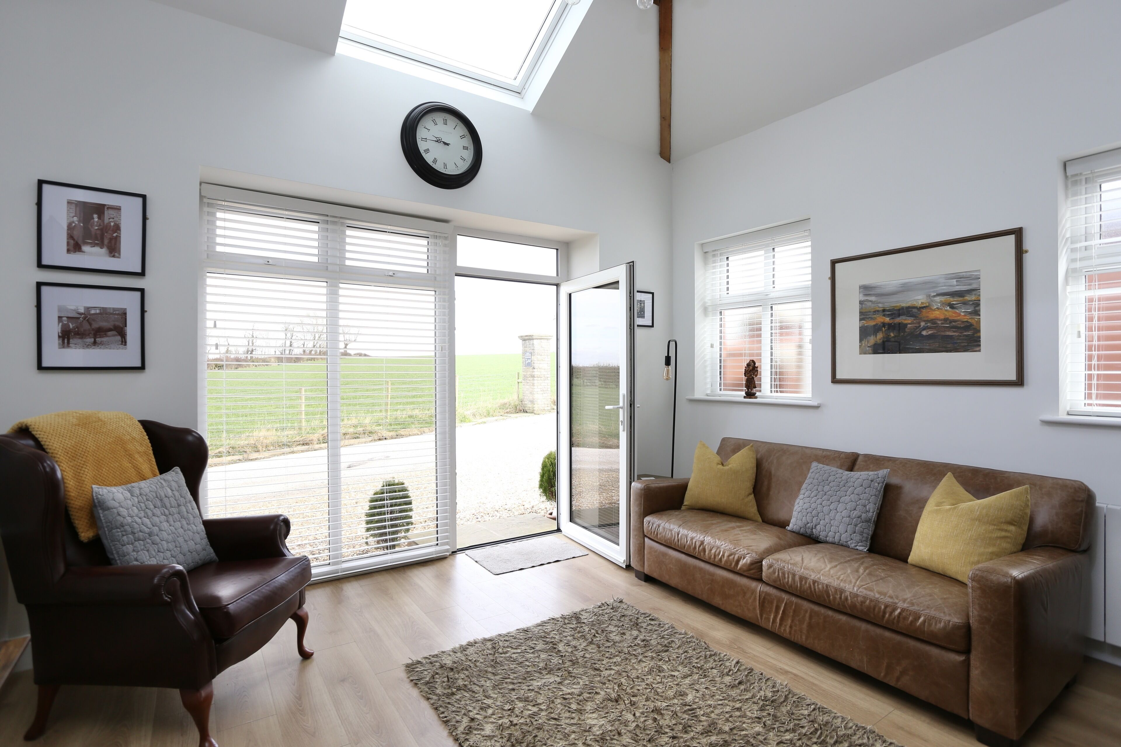 Stunning Coach House With Two Bedrooms And Parking - Lancashire