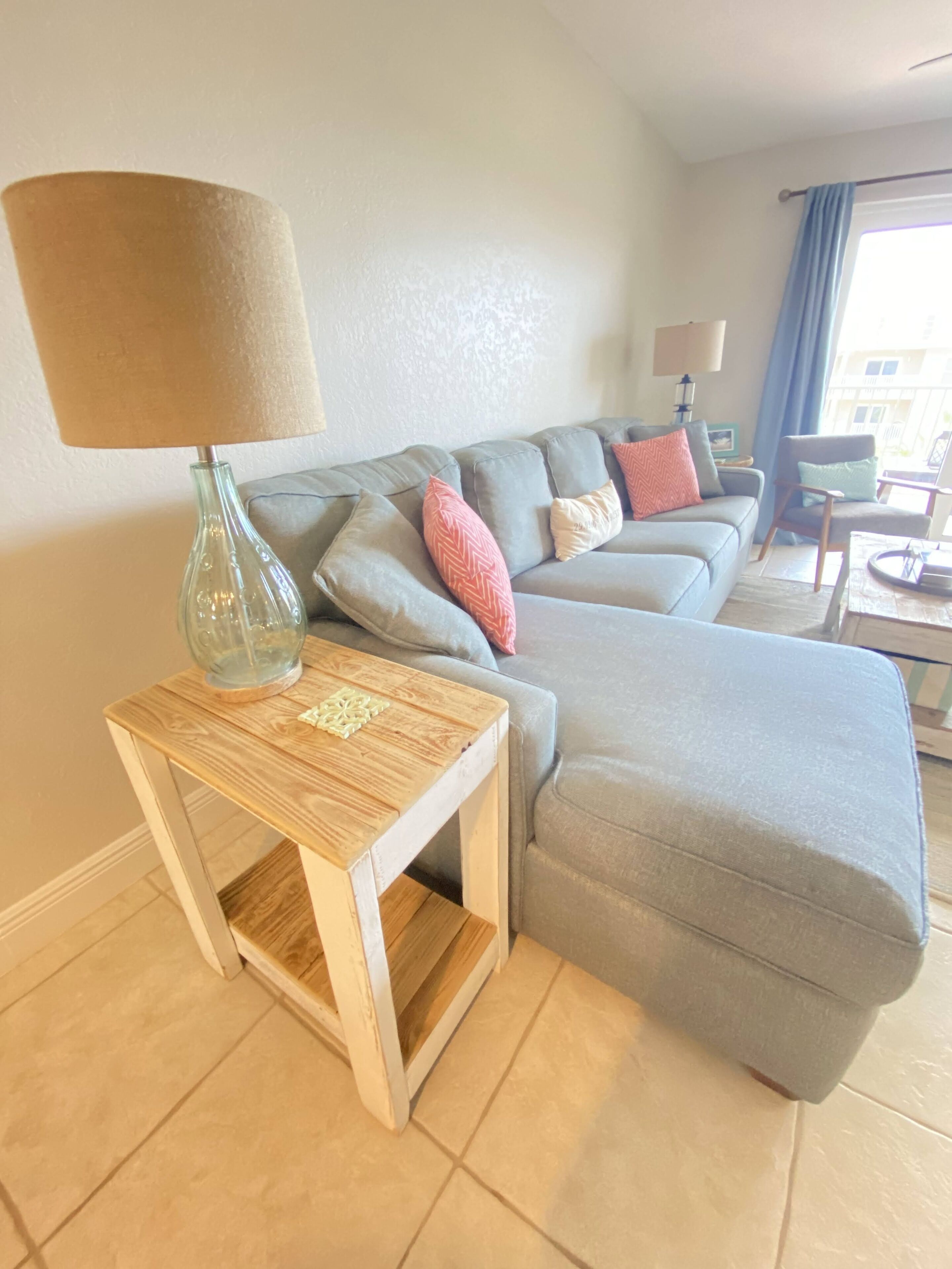 Comfortable Condo With A Direct Ocean View! No Drive Beach In Nsb - New Smyrna Beach, FL