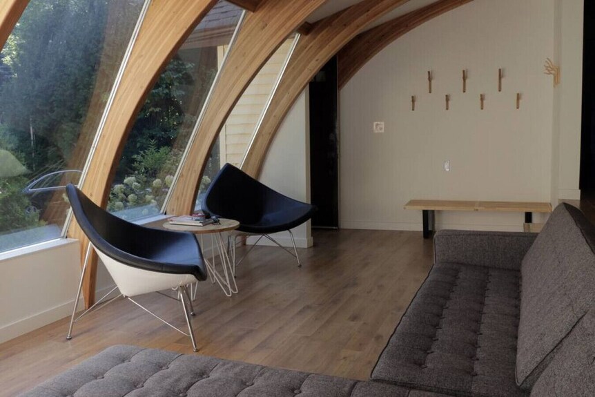 Stunning Modern Beach / Ski House - Ontario