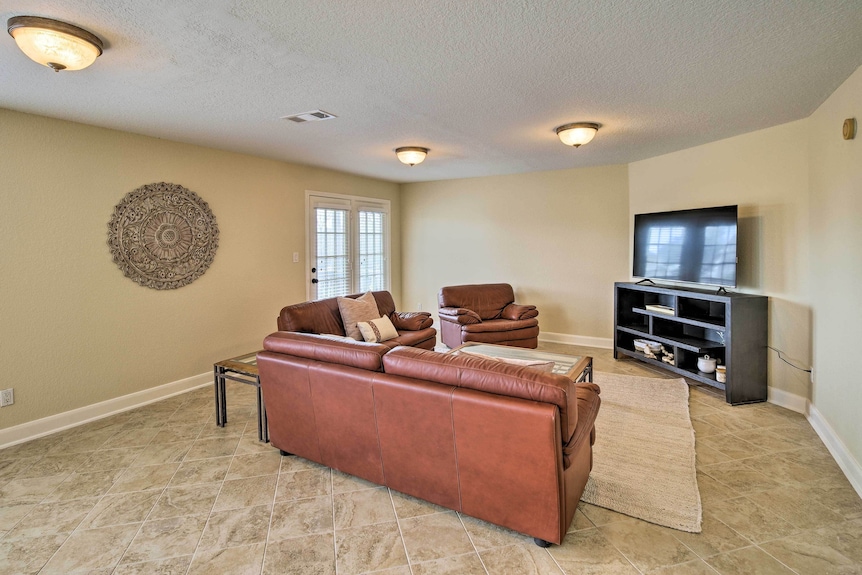 Apt W/ Balconies - Steps To Kemah Boardwalk! - Carousel, Kemah