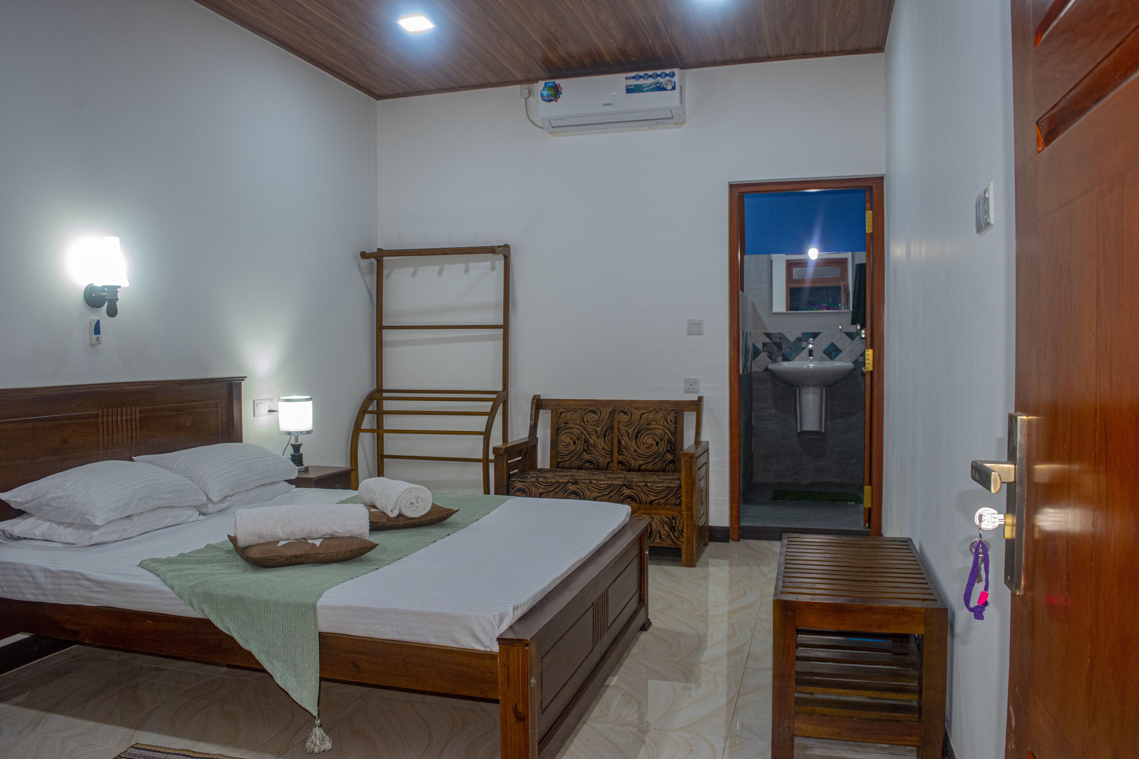 Peaceful And Uninterrupted Home Stay - 10 Min From Kandy Town - Kandy