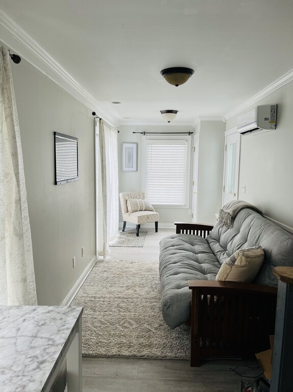 Modern Tiny House - Adirondack Mountains