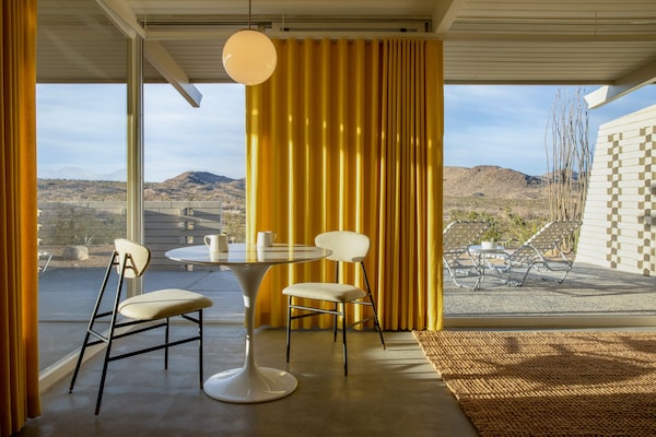 The Bungalows By Homestead Modern At The Joshua Tree Retreat Center - Joshua Tree, CA