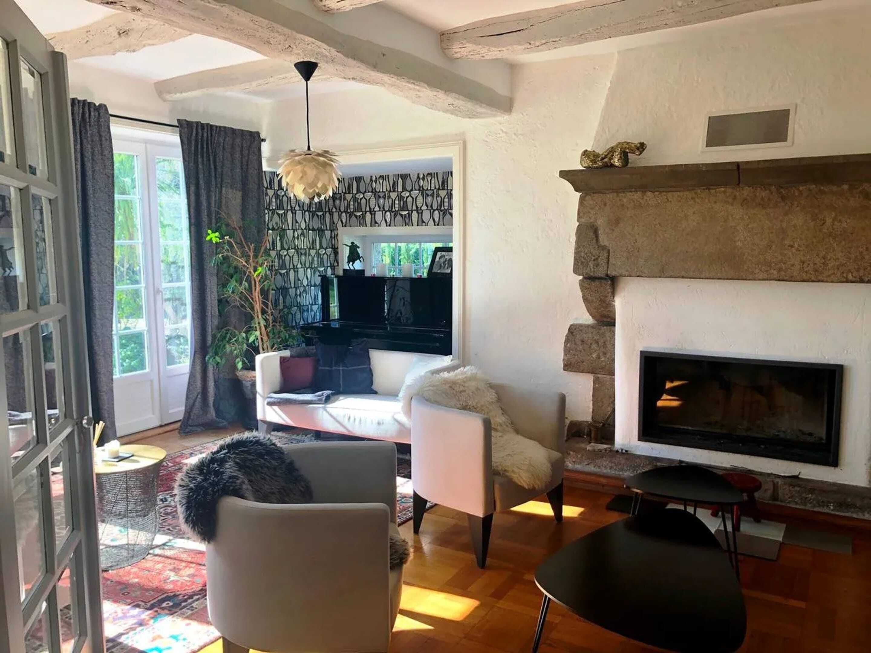 Homerez - Villa Chic à Plouigneau Avec Piscine Privée - Plougasnou