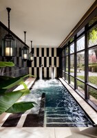 Piscina exterior sazonal 