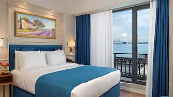 Quarto Standard, vista para o mar | Lençóis de algodão egípcio, roupa de alta qualidade, edredões de penas