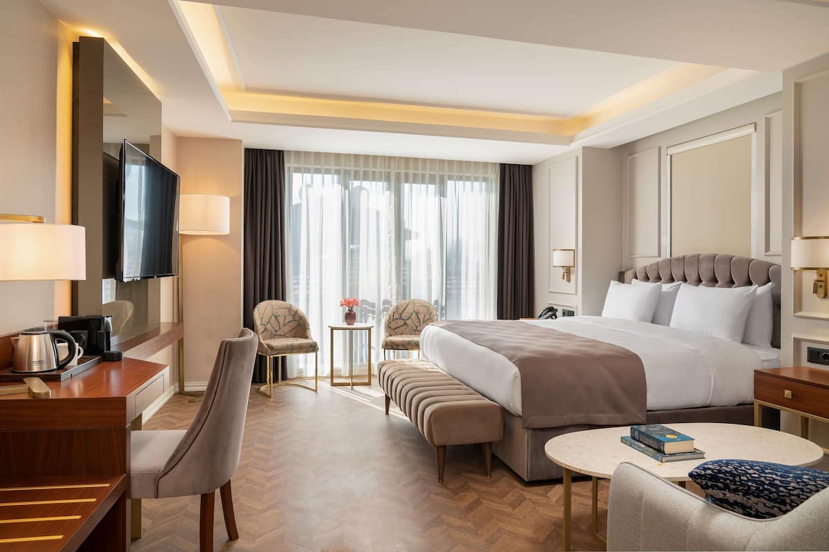 Suite Júnior, vista para o mar (Hammam) | Lençóis de algodão egípcio, roupa de alta qualidade, edredões de penas