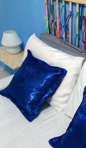 Quarto Duplo ou Twin Básico, 1 cama de casal | Cortinas/cortinados opacos, Wi-fi grátis, roupa de cama fornecida 
