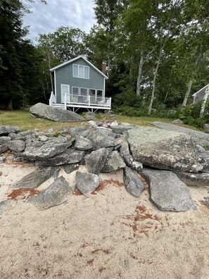 Rustic shorefront cottage with a small sandy beach - Standish | Vrbo
