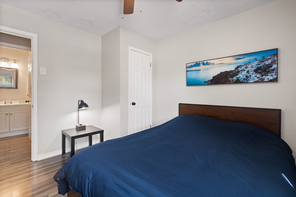 Modern Arlington Apartment ⍟ <1mile To At&t - Irving, TX