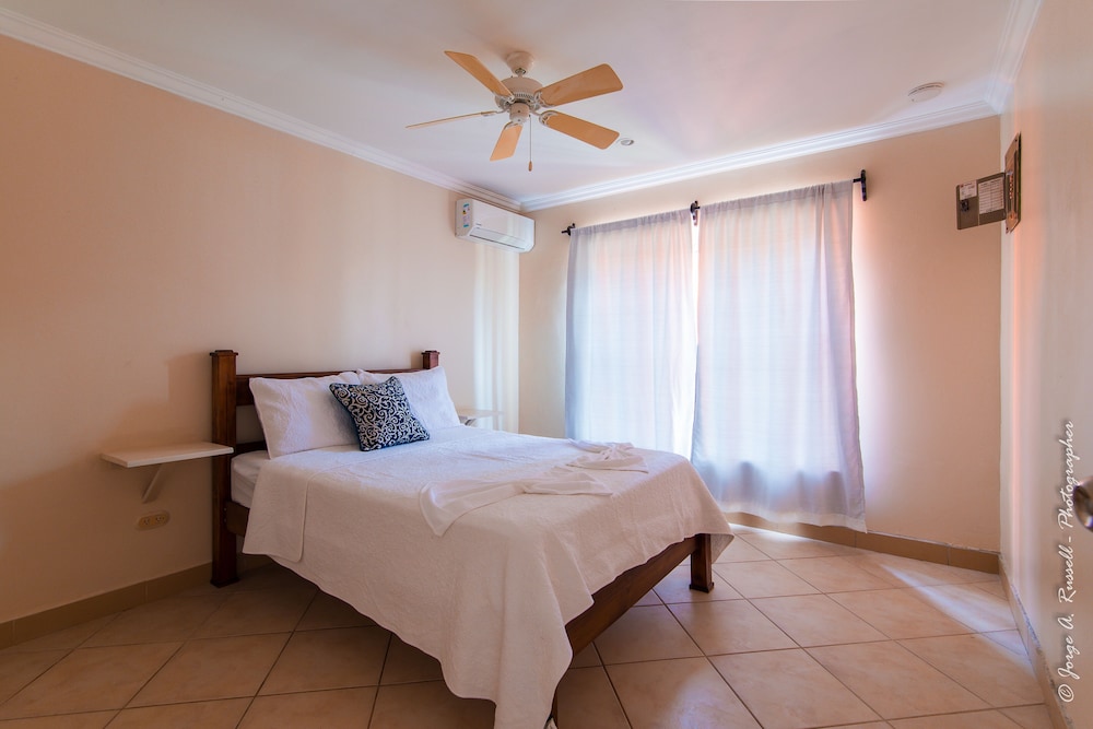 Family Villa With Private Pool - Jaco