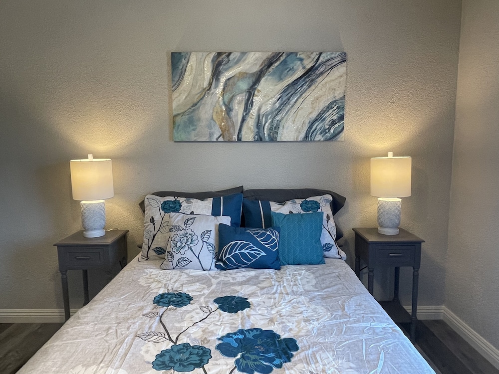 Lovely Two Bedroom Condo - National City, CA