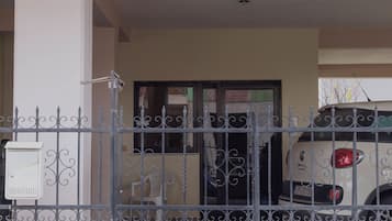 Apartamento, 1 quarto, acessível, vista para o jardim | Fachada