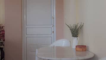 Apartamento, 1 quarto, acessível, vista para o jardim | Refeições ao ar livre