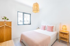 Casa, 2 quartos, terraço | 2 quartos, berço de viagem, Wi-fi grátis, roupa de cama fornecida 