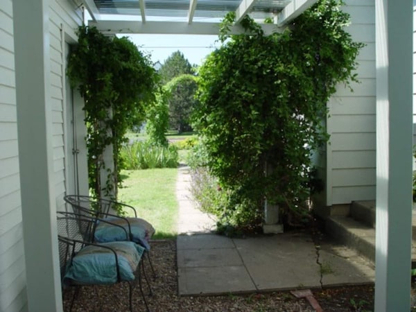 1906 Cottage Garden, Wakeeney, Ks - Halfway Between Denver & Kansas City - Kansas