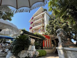 Fachada da propriedade