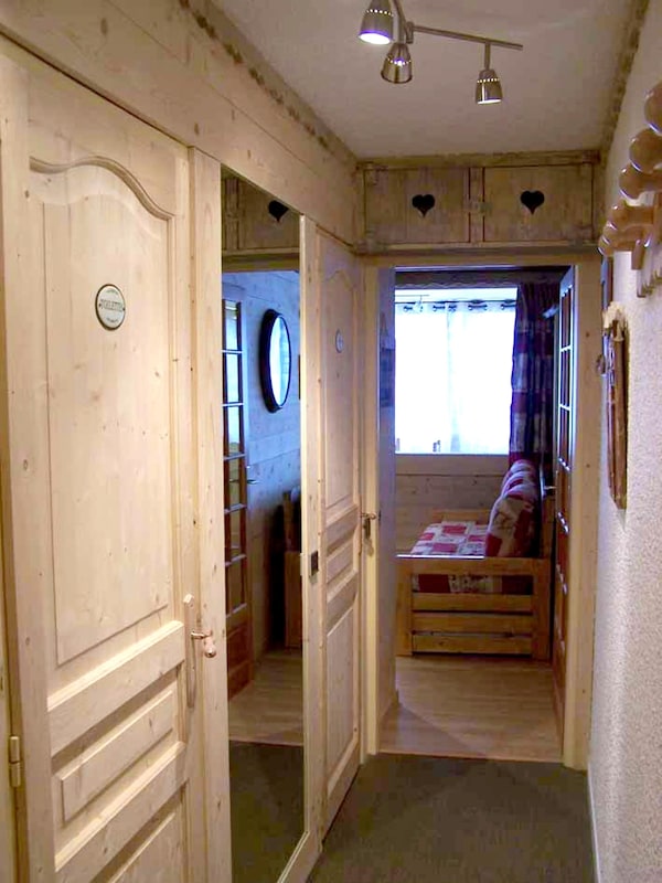 Apartment With One Bedroom In Val Thorens, With Wonderful Mountain Vie - Savoie