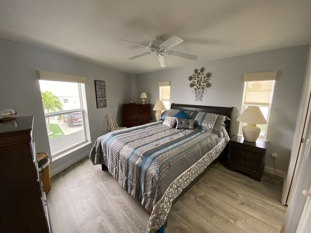 3br House In Ocean Resort W/ Private Beach, Pool, Pickleball, Marina, And More! - Stuart, FL