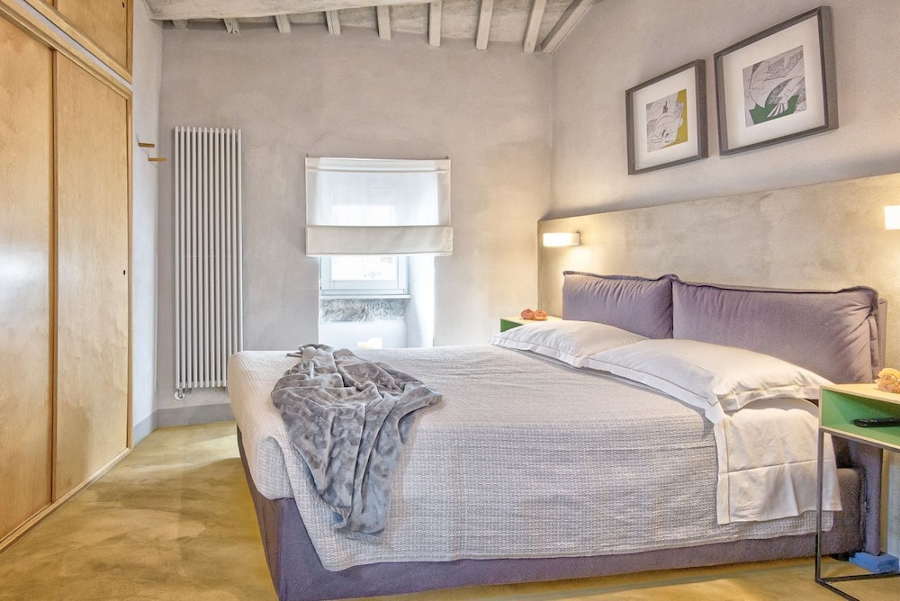Casa Colonia - A Great Setting For A Couple Escape In Cortona's Old Town - Cortona