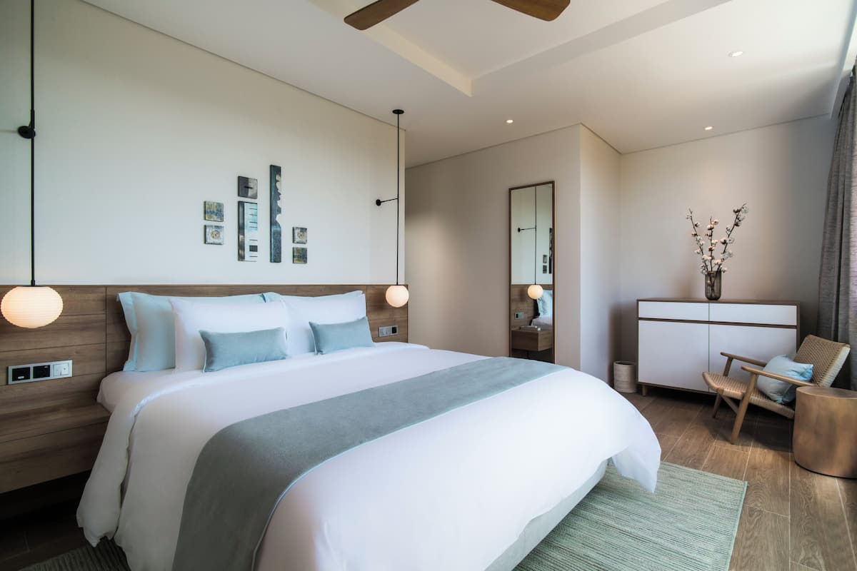 3 quartos, roupas de cama premium, frigobar