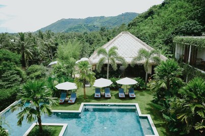 PORTER HOTEL - Surf & Yoga Retreat